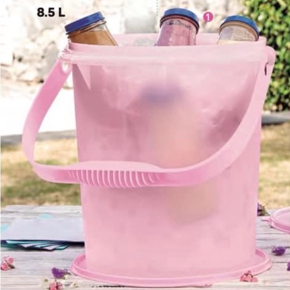 Tupperware | Kitchen | Tupperware Jumbo Bucket Canister 85 Liter Pink ...
